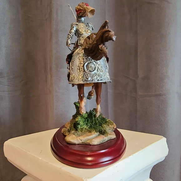 Other | Design Toscano Medieval Charging Knight On Horse Desktop Table ...